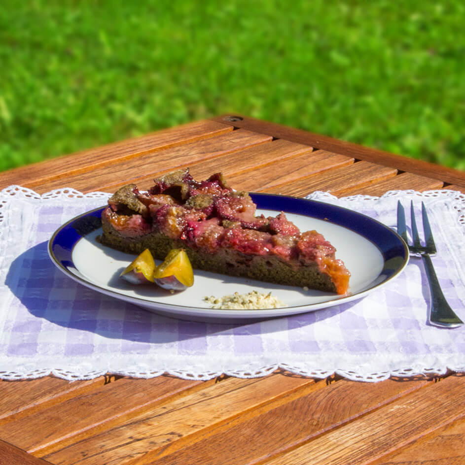 Hemp plum cake " Hempions